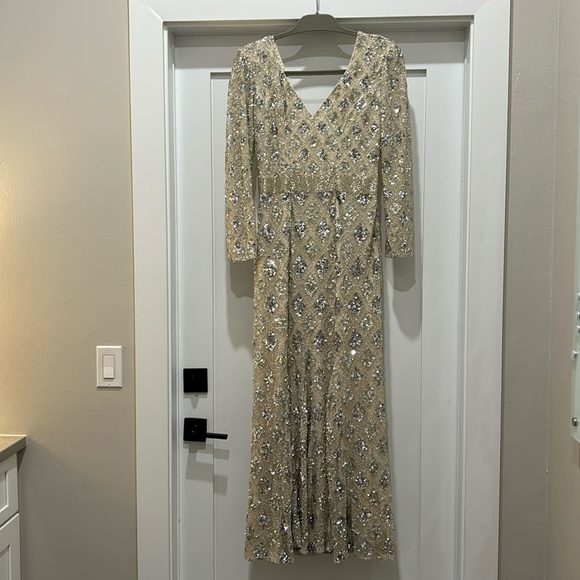 Mac Duggal | Dresses | Mac Duggal Size 6 Full Length Formal Sequin Gown ...